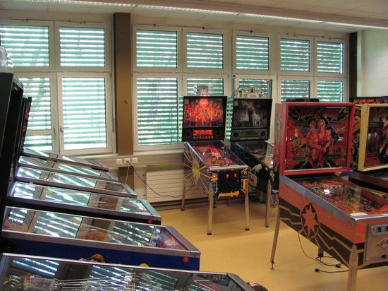 Pinball News - First and Free